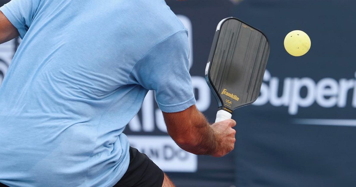 JW Johnson's Unusual Dinking Technique – The Dink Pickleball